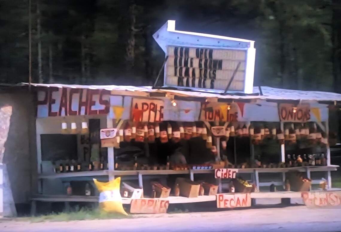 Georgia fruit stand makes misspelling a must-see attraction | Macon ...