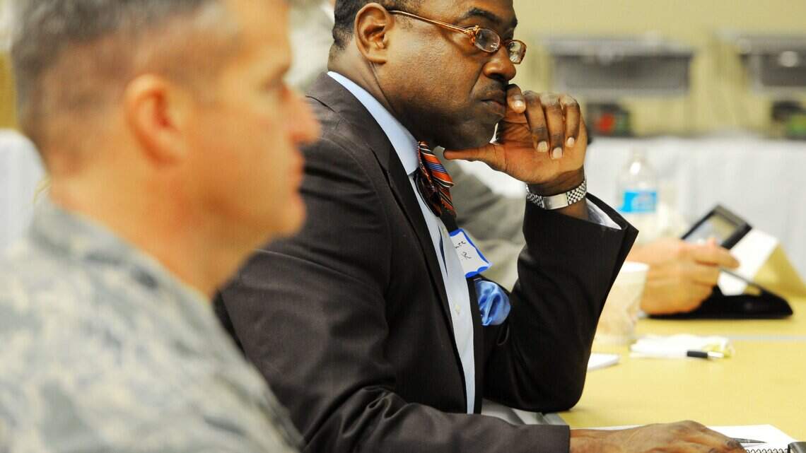 Warner Robins official Gary Lee wins appeal of his suspension | Macon ...