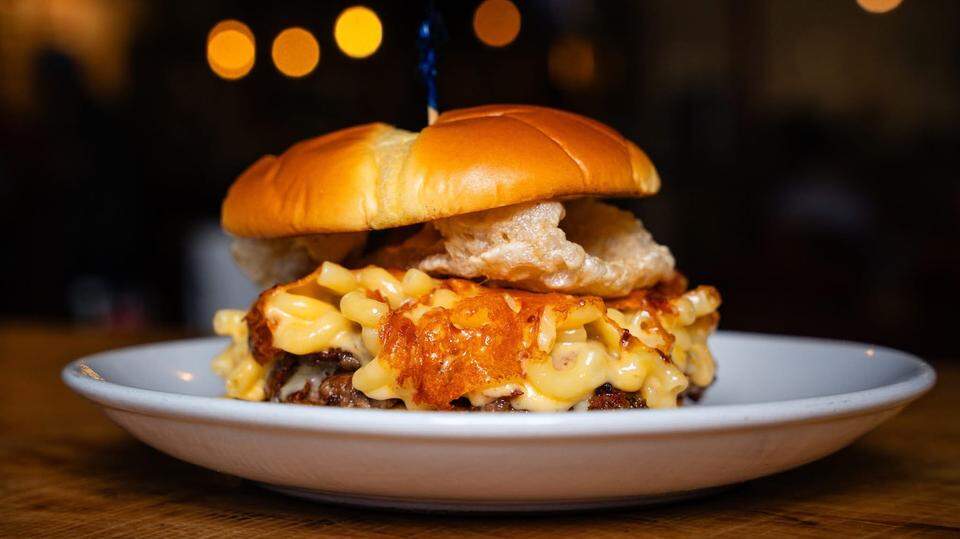 Tap and Pour takes the crown in Warner Robins (GA) Burger Week | Macon ...