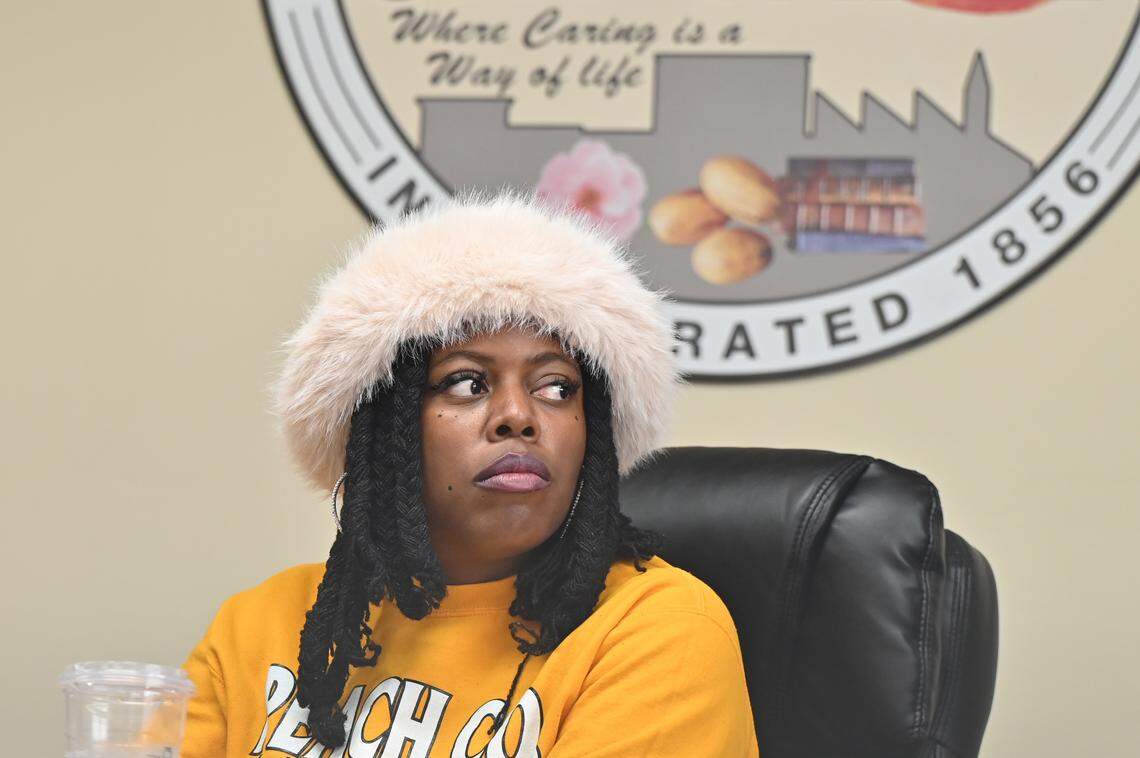 Fort Valley, Georgia police chief fired amid mayor’s claims | Macon ...