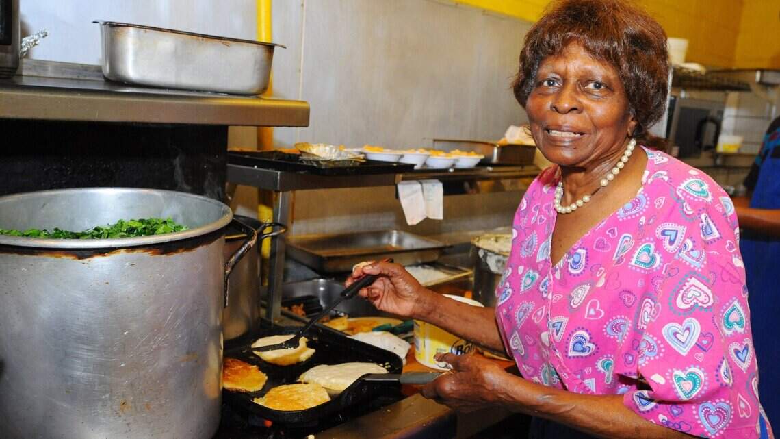 Louise Hudson, ‘Mama Louise’ of H&H restaurant fame, dies | Macon Telegraph